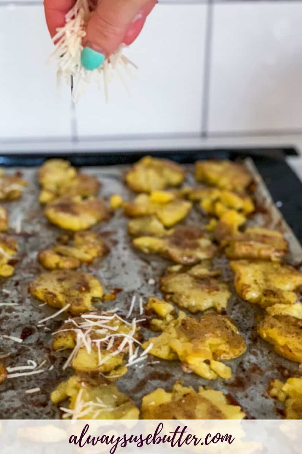 Crispy Garlic Parmesan Smashed Potatoes - Side dishes - always use butter