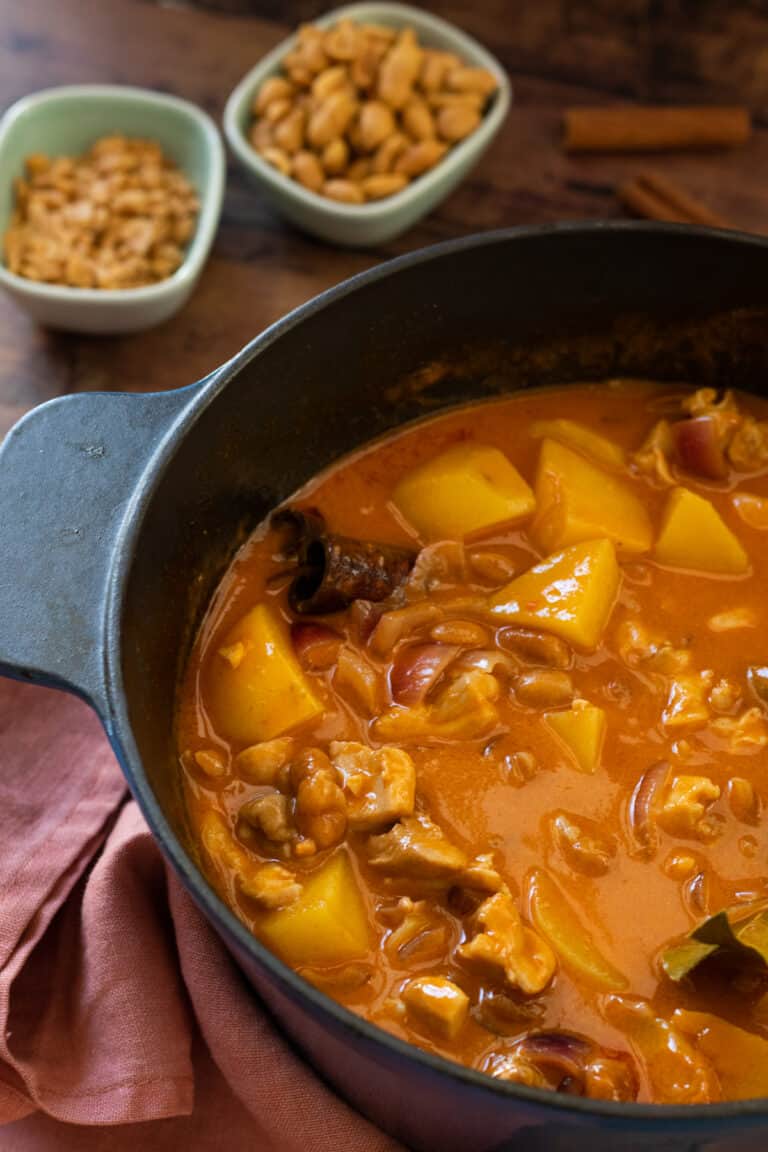 Authentic Massaman Chicken Curry (Gaeng Massaman Gai) - always use butter