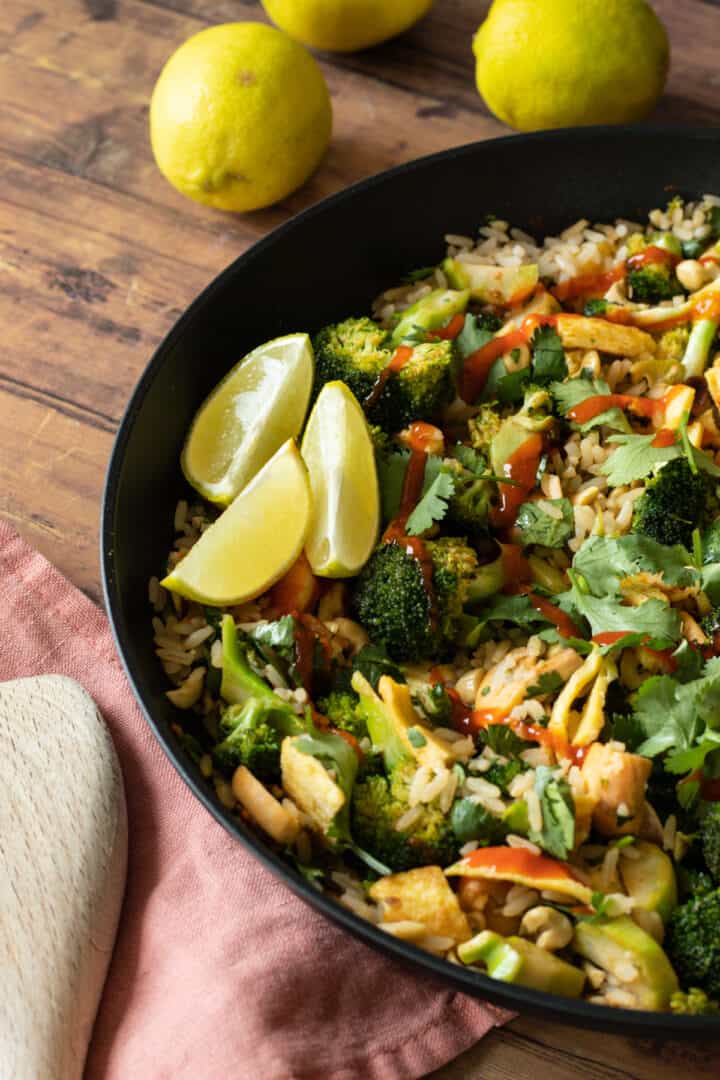 Thai Curry Fried Rice with Broccoli & Mushrooms (Vegan & Vegetarian ...