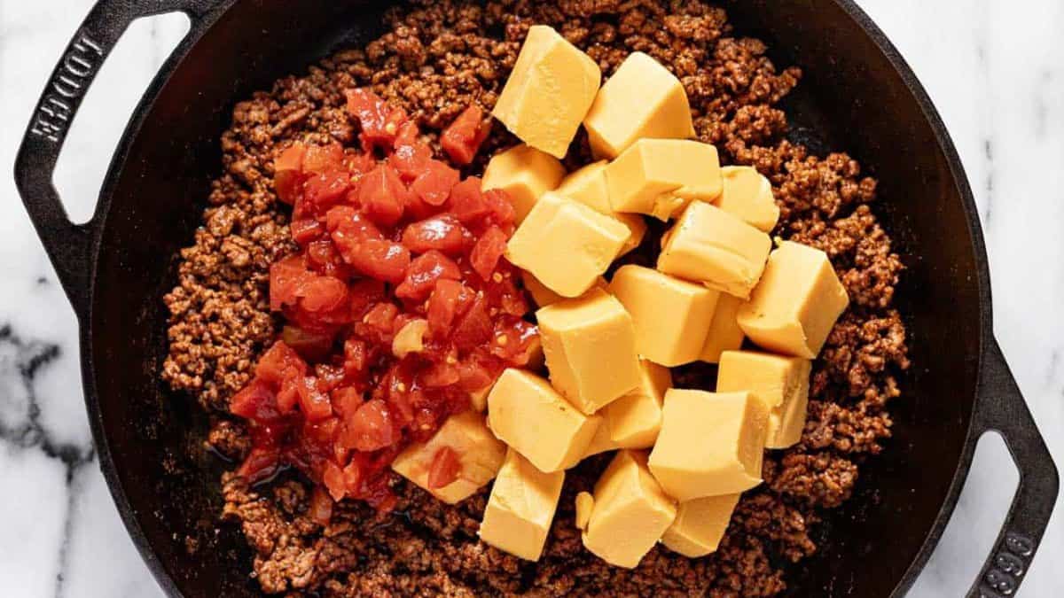 17 Hearty Dips That Will Warm up Your Autumn Parties - always use butter
