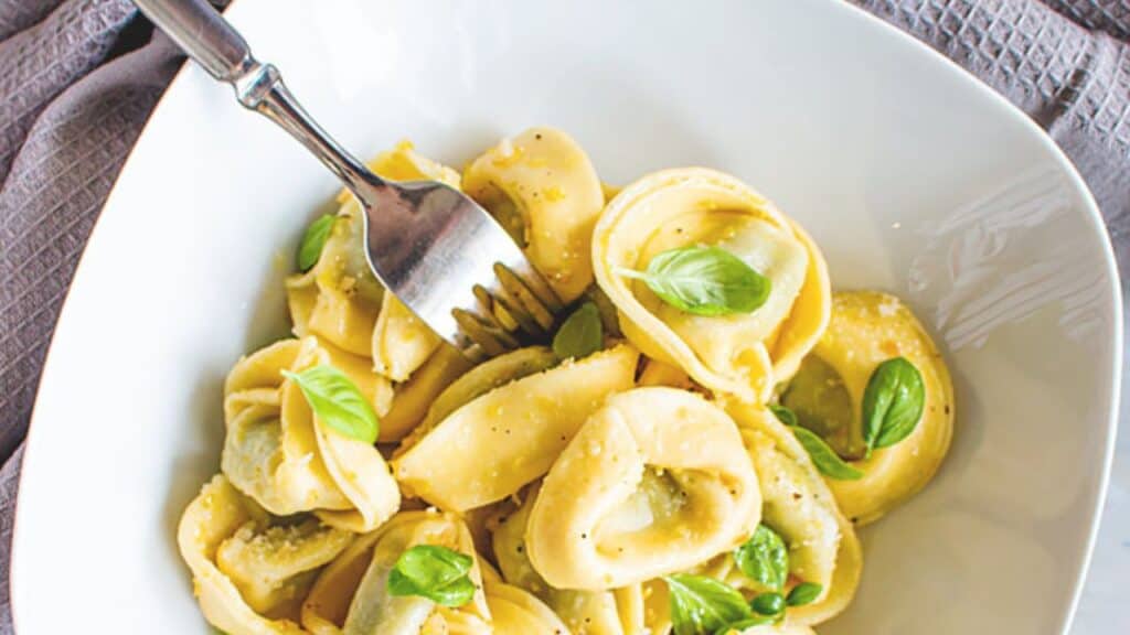 32 Delicious Dinner Ideas to Make Your New Year's Eve Unforgettable ...